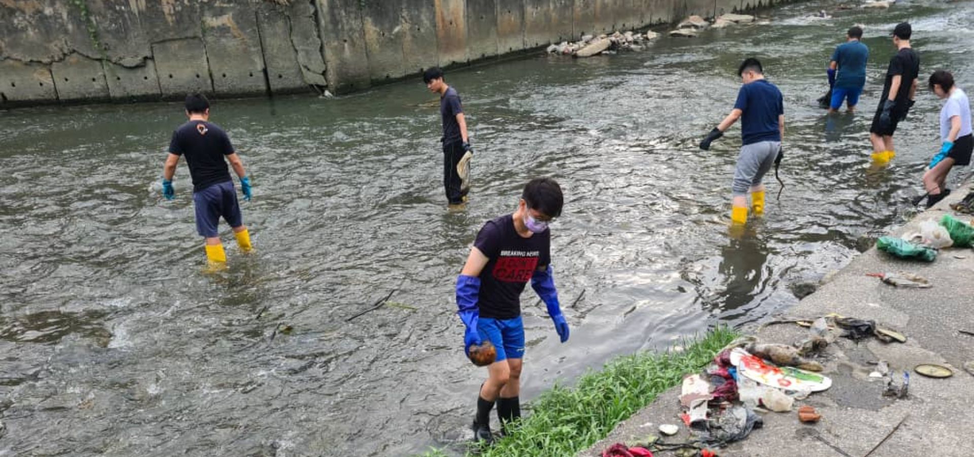 River Clean-Up - Hara Makers